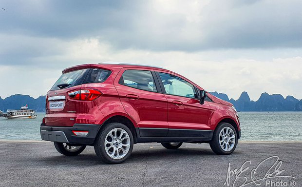 Vì sao Ford EcoSport Mới cắt bỏ lốp dự phòng? - ĐÀO TẠO LÁI XE LÊ QUANG ...